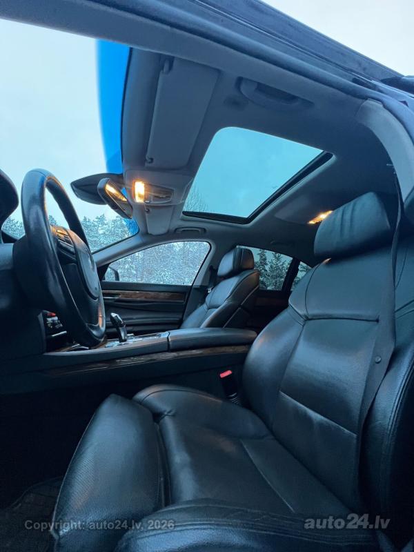 Melns BMW 7 Series 2010 Tallina, ar dzinēja tilpumu 3.00 L un nobraukumu 323 tūkst. km par 9000 €, foto 11 vietnē AUTOMOTO.COM.LV