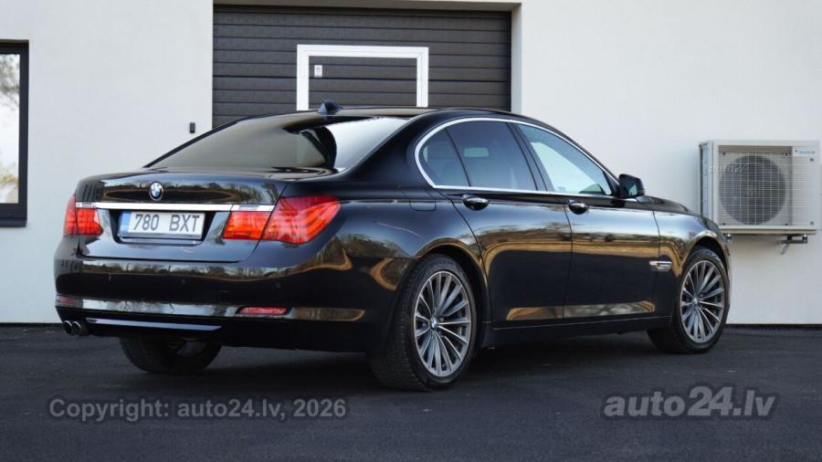 Black BMW 7 Series 2010 in Tallinn, with an engine capacity of 3.00 L and mileage of 292 thousand km for 12500 €, photo 3 on AUTOMOTO.COM.LV
