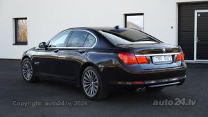 Black BMW 7 Series 2010 in Tallinn, with an engine capacity of 3.00 L and mileage of 292 thousand km for 12500 €, photo 4 on AUTOMOTO.COM.LV