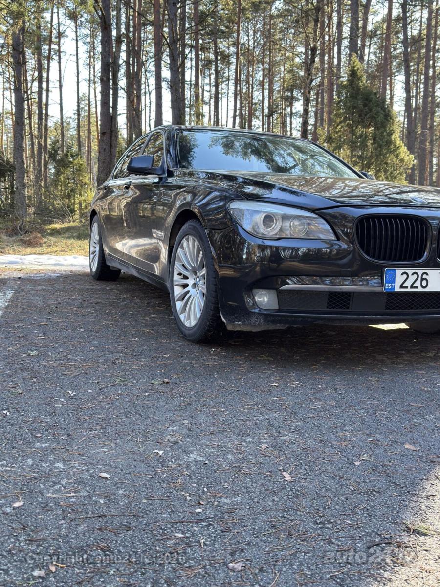 Black BMW 7 Series 2010 in Tallinn, with an engine capacity of 3.00 L and mileage of 476 thousand km for 7500 €, photo 1 on AUTOMOTO.COM.LV