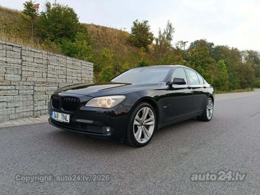 Melns BMW 7 Series 2010 Rakvere, ar dzinēja tilpumu 3.00 L un nobraukumu 0 tūkst. km par 11500 €, foto 1 vietnē AUTOMOTO.COM.LV