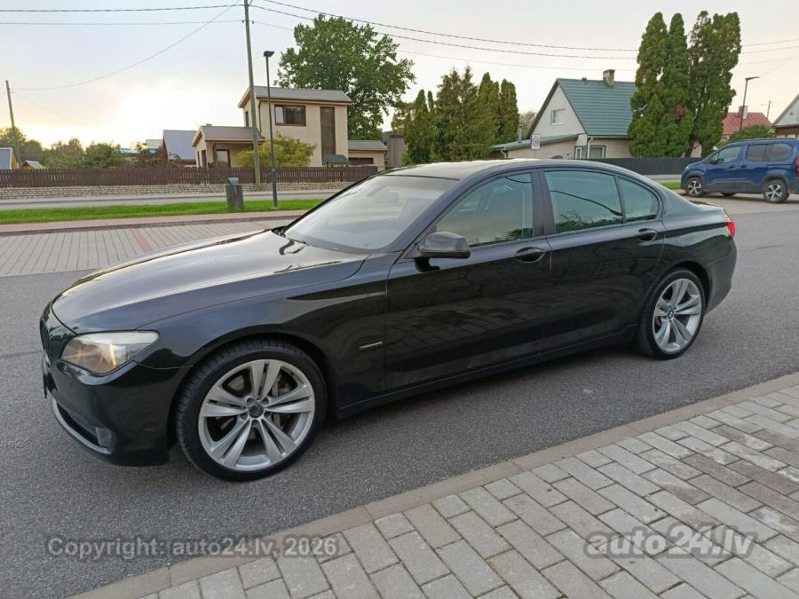 Melns BMW 7 Series 2010 Rakvere, ar dzinēja tilpumu 3.00 L un nobraukumu 0 tūkst. km par 11500 €, foto 8 vietnē AUTOMOTO.COM.LV