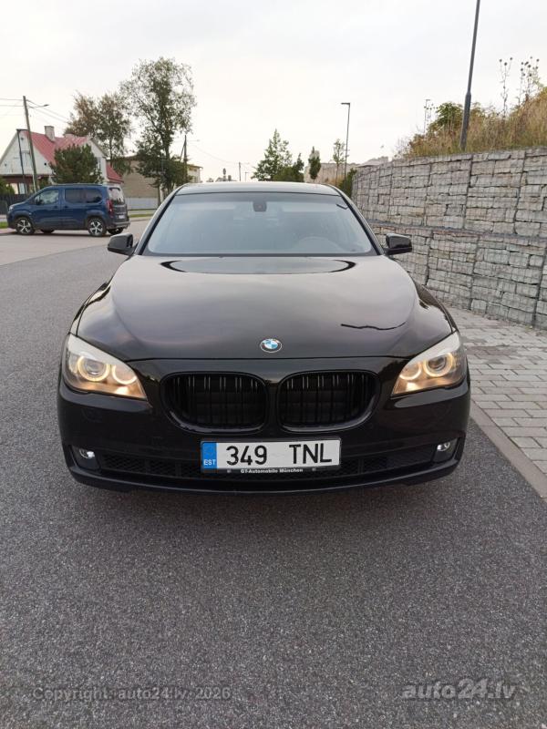 Melns BMW 7 Series 2010 Rakvere, ar dzinēja tilpumu 3.00 L un nobraukumu 0 tūkst. km par 11500 €, foto 9 vietnē AUTOMOTO.COM.LV
