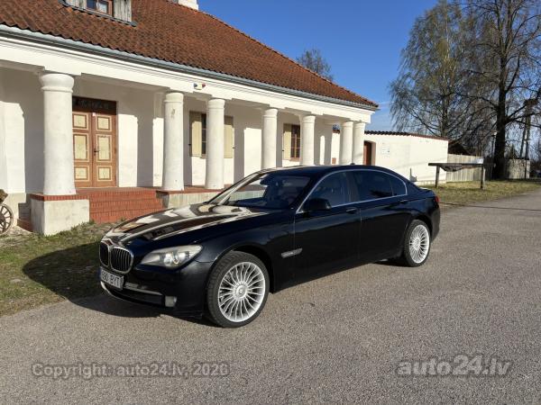Melns BMW 7 Series 2010 Tartu, ar dzinēja tilpumu 3.00 L un nobraukumu 323 tūkst. km par 13000 €, foto 3 vietnē AUTOMOTO.COM.LV
