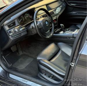 Melns BMW 7 Series 2010 Tallina, ar dzinēja tilpumu 3.00 L un nobraukumu 321 tūkst. km par 9900 €, foto 6 vietnē AUTOMOTO.COM.LV