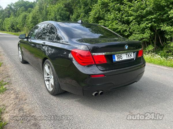 Melns BMW 7 Series 2010 Tallina, ar dzinēja tilpumu 3.00 L un nobraukumu 302 tūkst. km par 8200 €, foto 6 vietnē AUTOMOTO.COM.LV