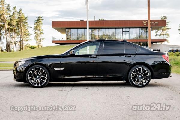 Melns BMW 7 Series 2010 Pērnava, ar dzinēja tilpumu 3.00 L un nobraukumu 375 tūkst. km par 8900 €, foto 5 vietnē AUTOMOTO.COM.LV