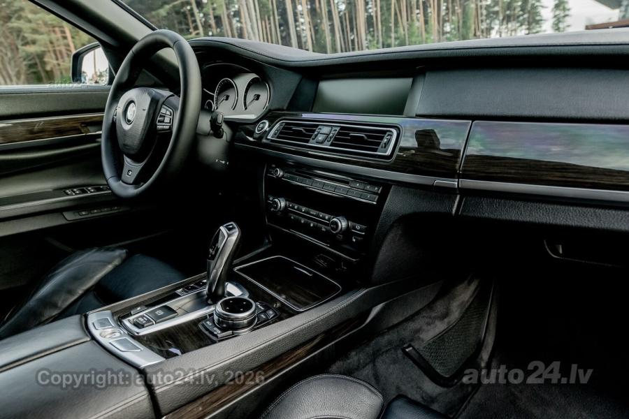 Черный БМВ 7 Серия 2010 в Пярну, объемом двигателя 3.00 л и пробегом 375 тыс. км за 8900 €, фото 15 на AUTOMOTO.COM.LV
