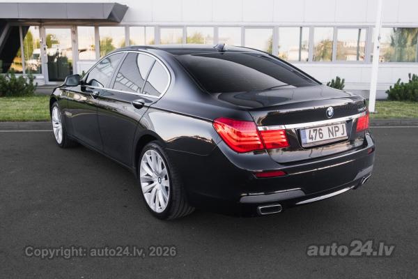 Black BMW 7 Series 2010 in Tallinn, with an engine capacity of 3.00 L and mileage of 392 thousand km for 8000 €, photo 3 on AUTOMOTO.COM.LV