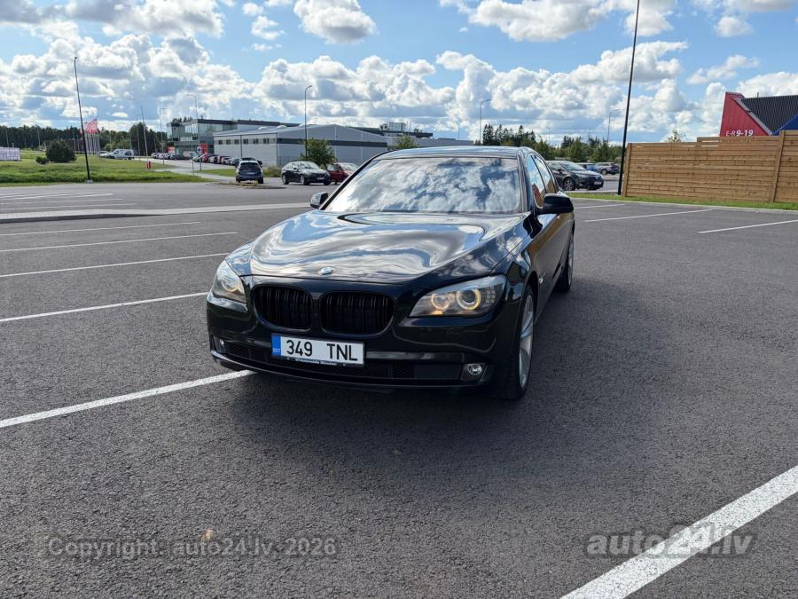 Black BMW 7 Series 2010 in Tallinn, with an engine capacity of 3.00 L and mileage of 351 thousand km for 10900 €, photo 1 on AUTOMOTO.COM.LV