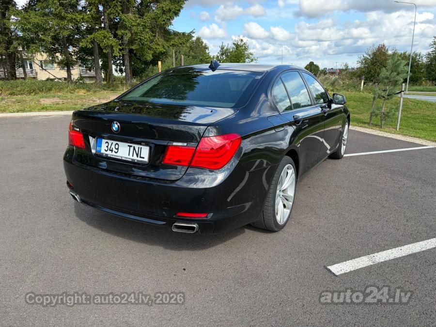Black BMW 7 Series 2010 in Tallinn, with an engine capacity of 3.00 L and mileage of 351 thousand km for 10900 €, photo 4 on AUTOMOTO.COM.LV