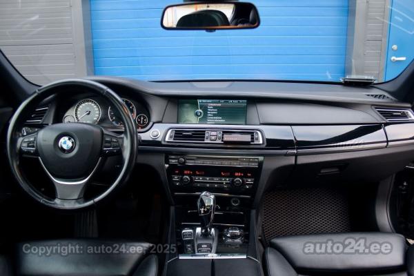 Black BMW 7 Series 2011 in Tallinn, with an engine capacity of 3.00 L and mileage of 310 thousand km for 14999 €, photo 9 on AUTOMOTO.COM.LV