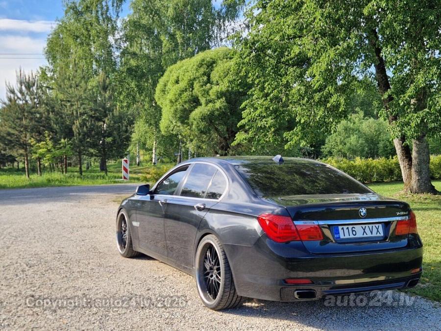 Black BMW 7 Series 2011 in Tallinn, with an engine capacity of 3.00 L and mileage of 305 thousand km for 14000 €, photo 1 on AUTOMOTO.COM.LV