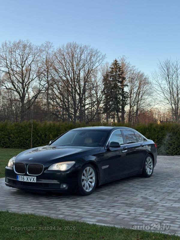 Melns BMW 7 Series 2011 Tallina, ar dzinēja tilpumu 3.00 L un nobraukumu 305 tūkst. km par 14000 €, foto 8 vietnē AUTOMOTO.COM.LV