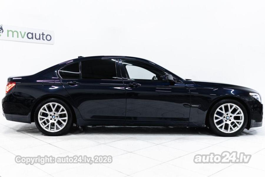 Black BMW 7 Series 2011 in Tallinn, with an engine capacity of 3.00 L and mileage of 309 thousand km for 10890 €, photo 9 on AUTOMOTO.COM.LV