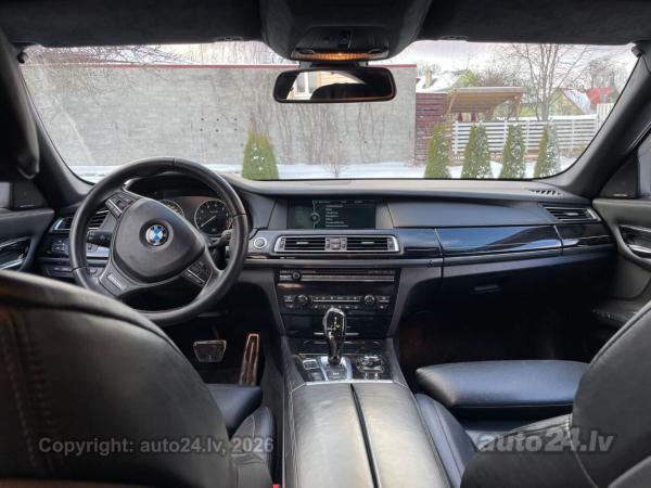 Melns BMW 7 Series 2011 Pērnava, ar dzinēja tilpumu 4.40 L un nobraukumu 165 tūkst. km par 11990 €, foto 1 vietnē AUTOMOTO.COM.LV