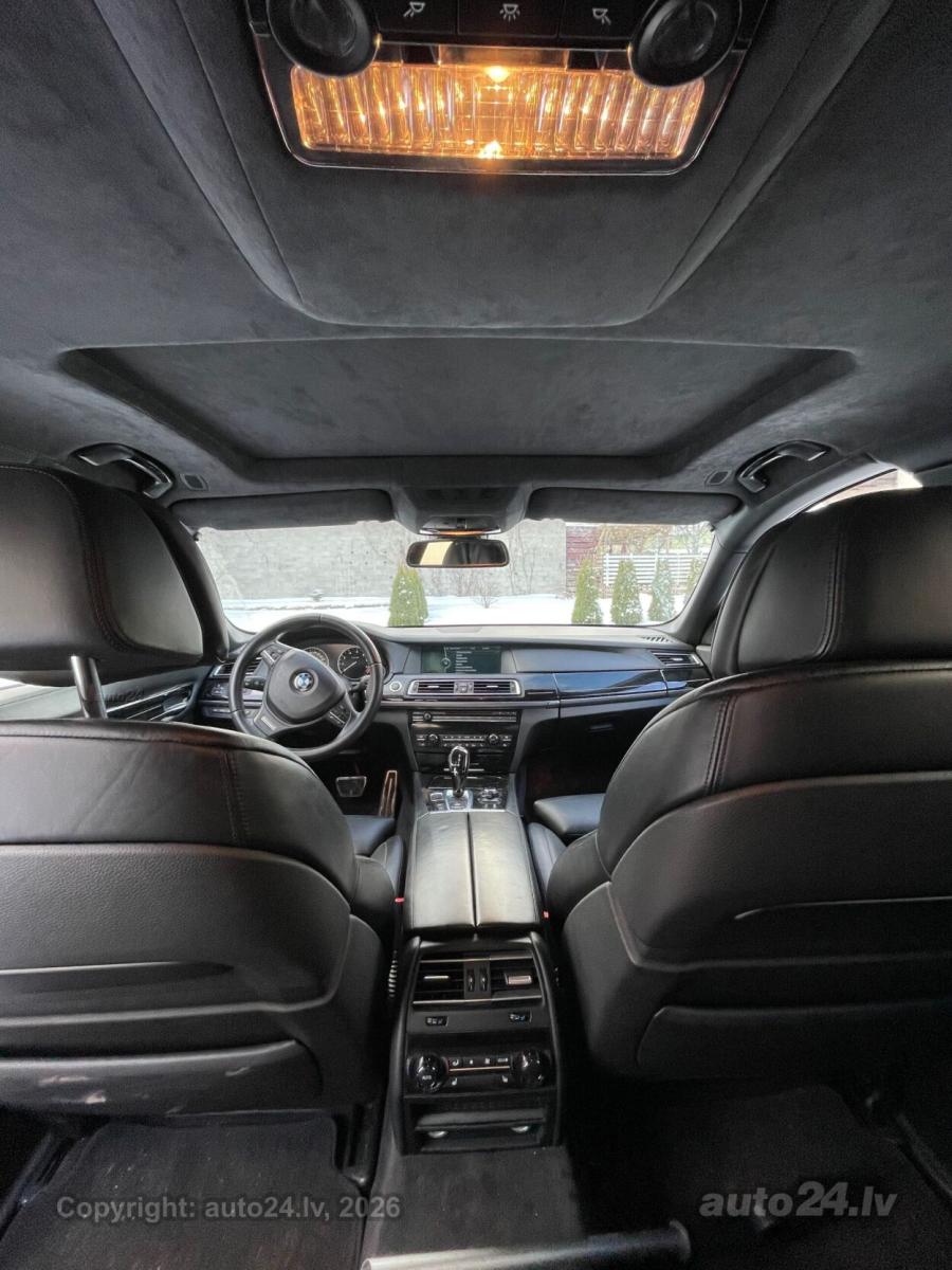 Melns BMW 7 Series 2011 Pērnava, ar dzinēja tilpumu 4.40 L un nobraukumu 165 tūkst. km par 11990 €, foto 4 vietnē AUTOMOTO.COM.LV