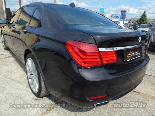 Melns BMW 7 Series 2011 Tartu, ar dzinēja tilpumu 4.40 L un nobraukumu 159 tūkst. km par 15950 €, foto 6 vietnē AUTOMOTO.COM.LV