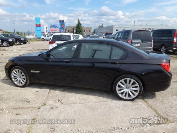 Melns BMW 7 Series 2011 Tartu, ar dzinēja tilpumu 4.40 L un nobraukumu 159 tūkst. km par 15950 €, foto 7 vietnē AUTOMOTO.COM.LV