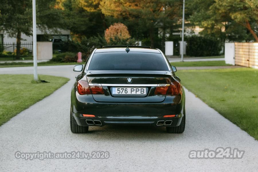 Melns BMW 7 Series 2011 Tallina, ar dzinēja tilpumu 3.00 L un nobraukumu 296 tūkst. km par 13750 €, foto 9 vietnē AUTOMOTO.COM.LV