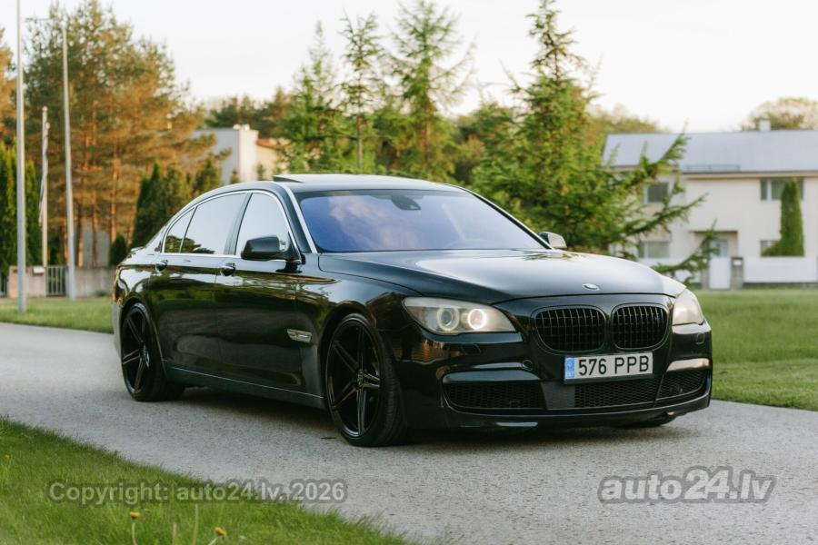 Melns BMW 7 Series 2011 Tallina, ar dzinēja tilpumu 3.00 L un nobraukumu 296 tūkst. km par 13750 €, foto 12 vietnē AUTOMOTO.COM.LV