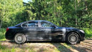 Black BMW 7 Series 2011 in Tallinn, with an engine capacity of 3.00 L and mileage of 240 thousand km for 9000 €, photo 7 on AUTOMOTO.COM.LV