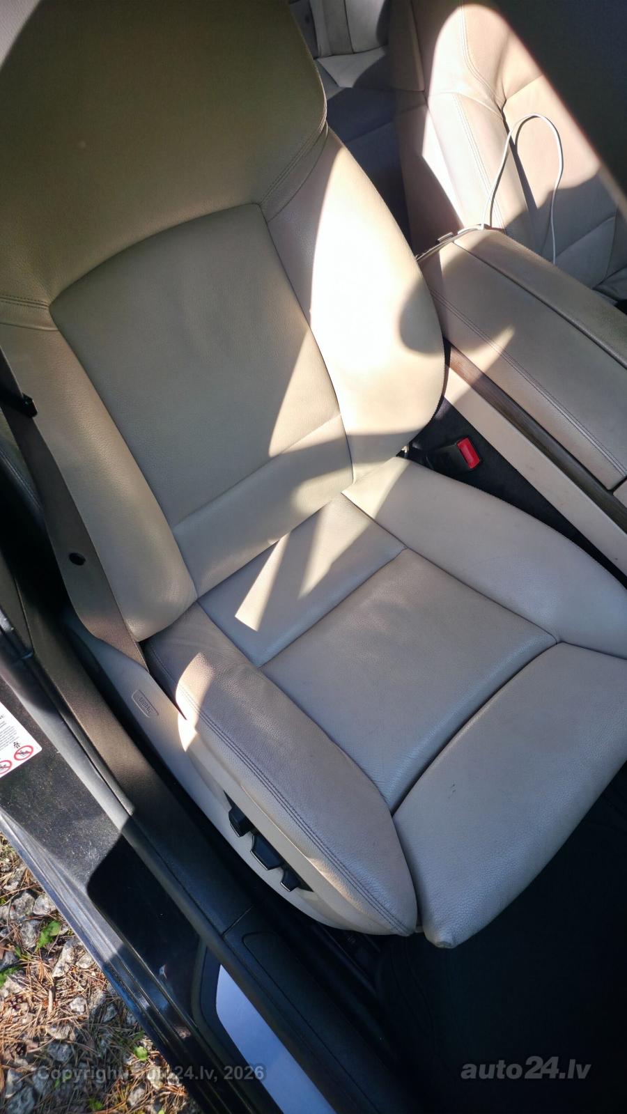 Black BMW 7 Series 2011 in Tallinn, with an engine capacity of 3.00 L and mileage of 240 thousand km for 9000 €, photo 19 on AUTOMOTO.COM.LV