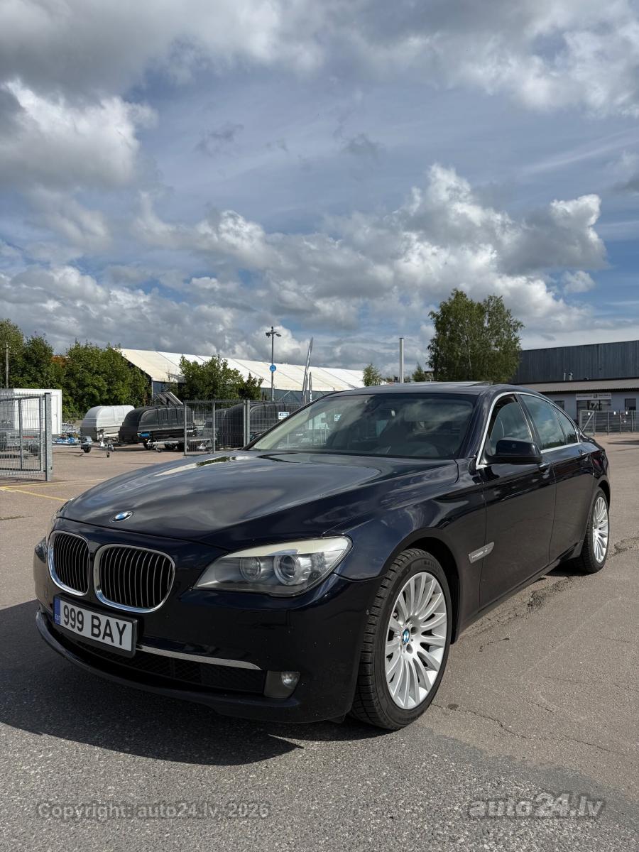 Melns BMW 7 Series 2011 Tallina, ar dzinēja tilpumu 3.00 L un nobraukumu 295 tūkst. km par 11899 €, foto 1 vietnē AUTOMOTO.COM.LV