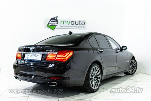 Melns BMW 7 Series 2011 Tallina, ar dzinēja tilpumu 3.00 L un nobraukumu 220 tūkst. km par 12990 €, foto 8 vietnē AUTOMOTO.COM.LV