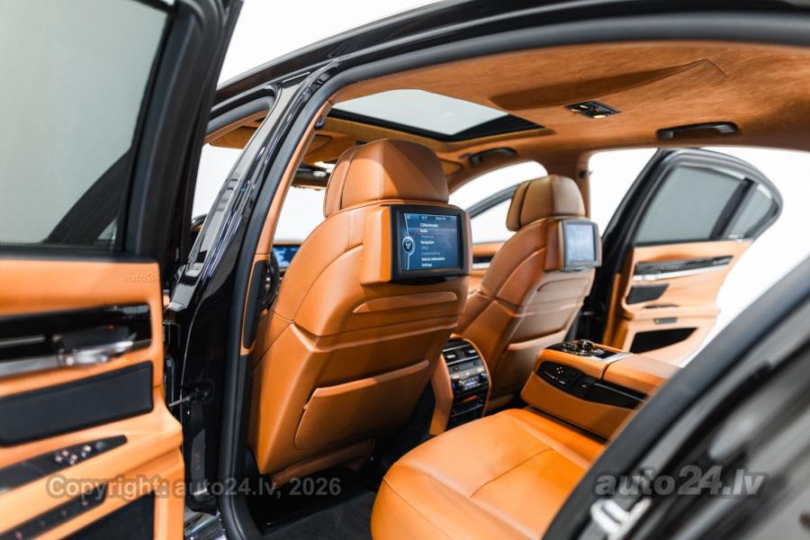 Черный БМВ 7 Серия 2011 в Таллин, объемом двигателя 3.00 л и пробегом 220 тыс. км за 12990 €, фото 19 на AUTOMOTO.COM.LV