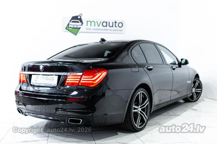 Melns BMW 7 Series 2011 Tallina, ar dzinēja tilpumu 3.00 L un nobraukumu 266 tūkst. km par 11990 €, foto 9 vietnē AUTOMOTO.COM.LV