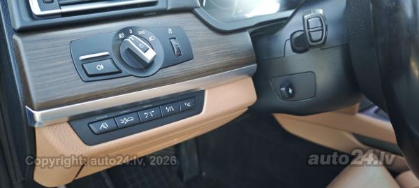 Melns BMW 7 Series 2011 Tallina, ar dzinēja tilpumu 3.00 L un nobraukumu 285 tūkst. km par 13000 €, foto 7 vietnē AUTOMOTO.COM.LV