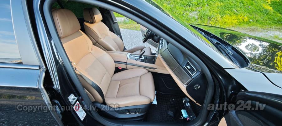 Melns BMW 7 Series 2011 Tallina, ar dzinēja tilpumu 3.00 L un nobraukumu 285 tūkst. km par 13000 €, foto 10 vietnē AUTOMOTO.COM.LV
