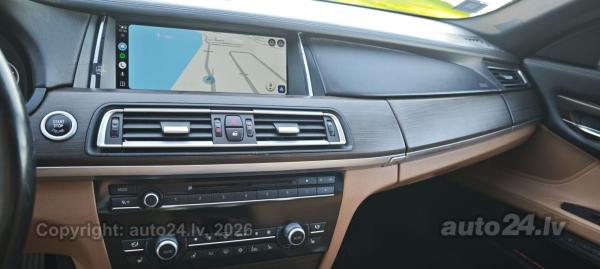 Melns BMW 7 Series 2011 Tallina, ar dzinēja tilpumu 3.00 L un nobraukumu 285 tūkst. km par 13000 €, foto 11 vietnē AUTOMOTO.COM.LV