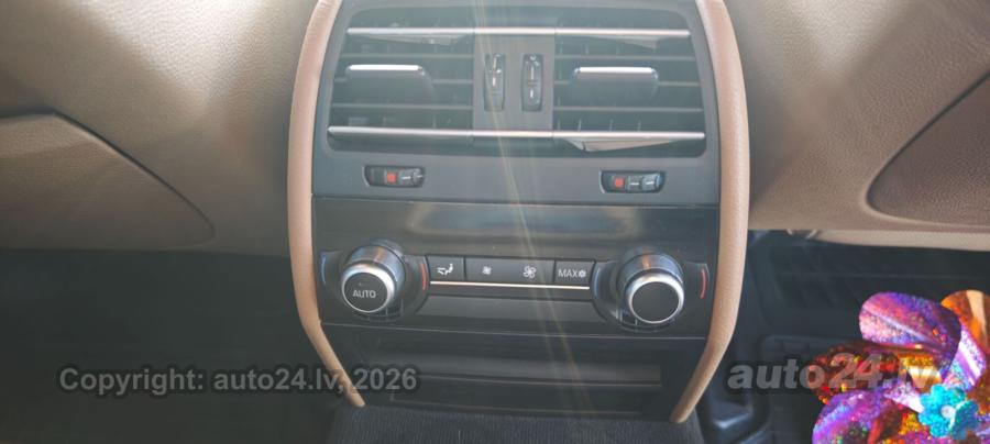Melns BMW 7 Series 2011 Tallina, ar dzinēja tilpumu 3.00 L un nobraukumu 285 tūkst. km par 13000 €, foto 12 vietnē AUTOMOTO.COM.LV