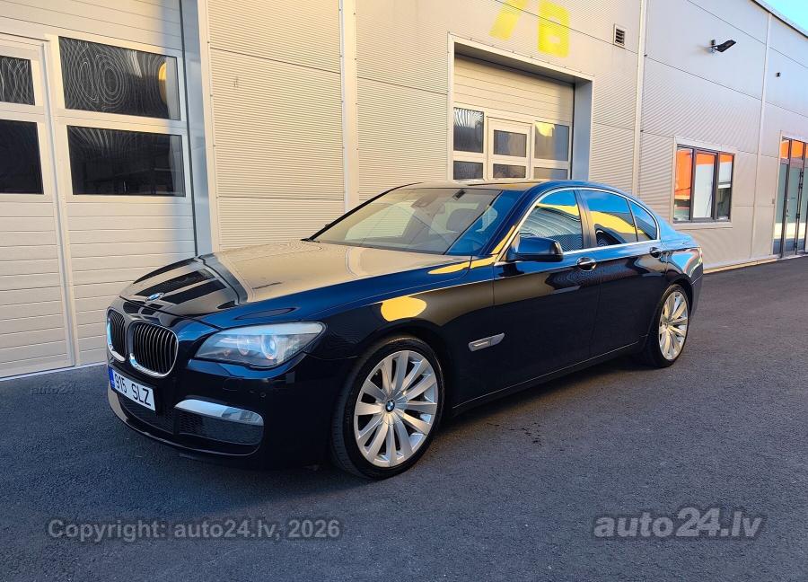Melns BMW 7 Series 2011 Tallina, ar dzinēja tilpumu 3.00 L un nobraukumu 338 tūkst. km par 10490 €, foto 1 vietnē AUTOMOTO.COM.LV