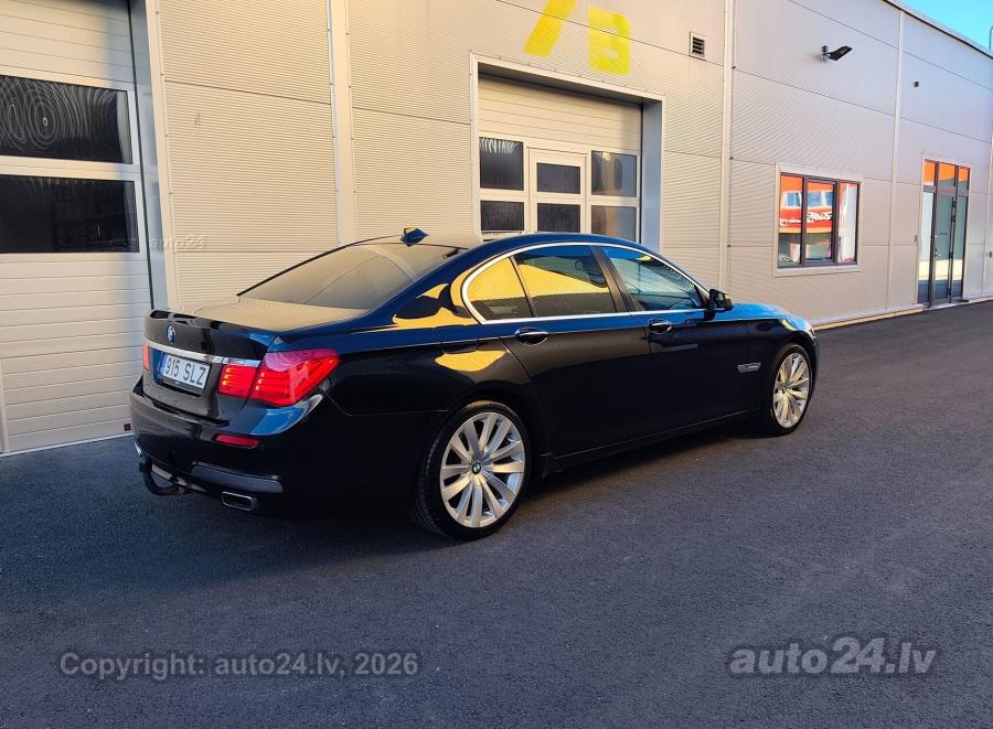 Melns BMW 7 Series 2011 Tallina, ar dzinēja tilpumu 3.00 L un nobraukumu 338 tūkst. km par 10490 €, foto 6 vietnē AUTOMOTO.COM.LV