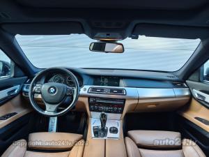 Melns BMW 7 Series 2011 Tallina, ar dzinēja tilpumu 3.00 L un nobraukumu 338 tūkst. km par 10490 €, foto 8 vietnē AUTOMOTO.COM.LV