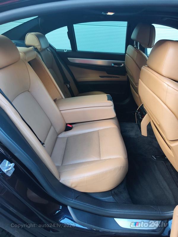 BMW 7 Series 2011 Tallina vietnē Melns BMW 7 Series 2011 Tallina, ar dzinēja tilpumu 3.00 L un nobraukumu 338 tūkst. km par 10490 €, foto 10 vietnē AUTOMOTO.COM.LV
