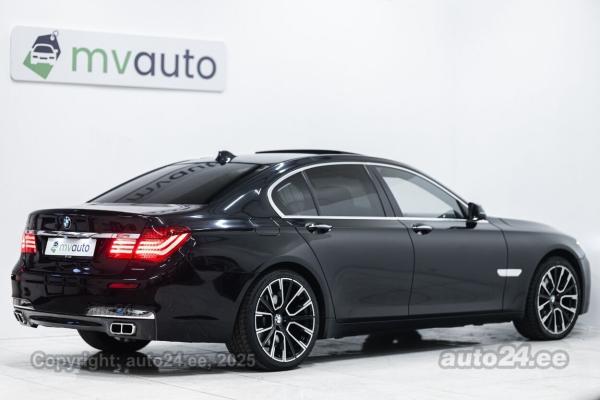 Melns BMW 7 Series 2012 Tallina, ar dzinēja tilpumu 3.00 L un nobraukumu 217 tūkst. km par 15990 €, foto 2 vietnē AUTOMOTO.COM.LV