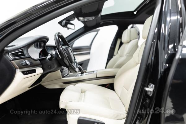 Melns BMW 7 Series 2012 Tallina, ar dzinēja tilpumu 3.00 L un nobraukumu 217 tūkst. km par 15990 €, foto 11 vietnē AUTOMOTO.COM.LV