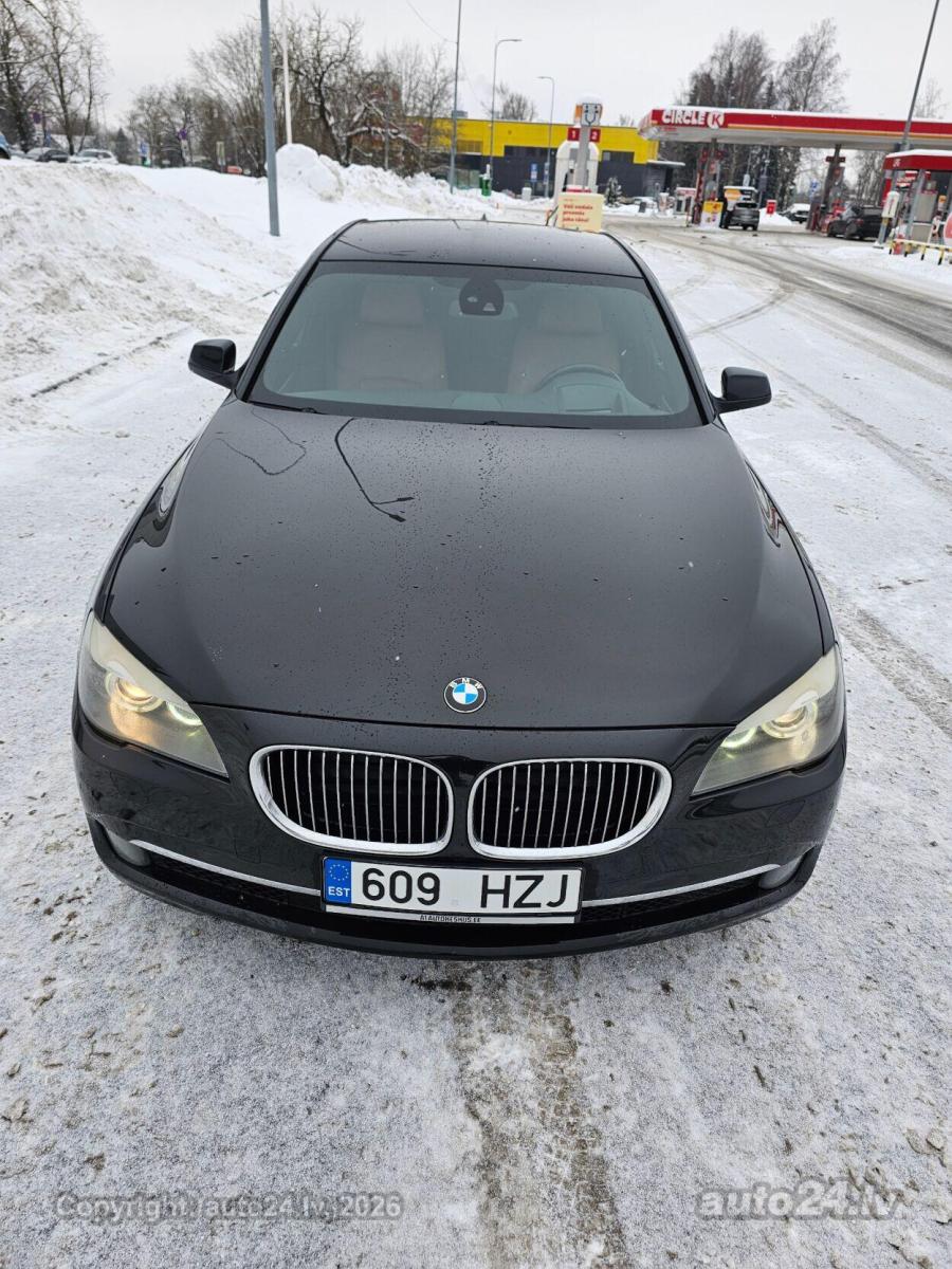Melns BMW 7 Series 2012 Rapla, ar dzinēja tilpumu 3.00 L un nobraukumu 390 tūkst. km par 13000 €, foto 7 vietnē AUTOMOTO.COM.LV