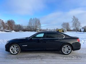 Black BMW 7 Series 2012 in Tartu, with an engine capacity of 3.00 L and mileage of 236 thousand km for 11999 €, photo 26 on AUTOMOTO.COM.LV