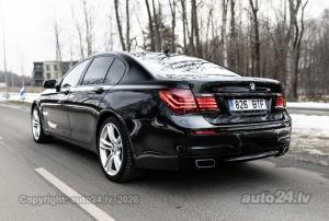 Melns BMW 7 Series 2012 Tallina, ar dzinēja tilpumu 3.00 L un nobraukumu 230 tūkst. km par 13899 €, foto 4 vietnē AUTOMOTO.COM.LV
