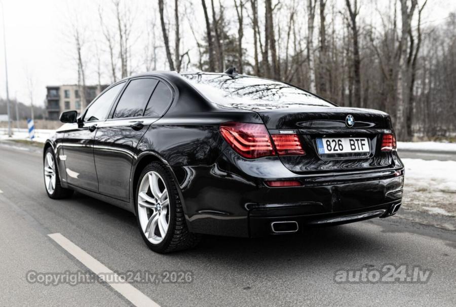 Melns BMW 7 Series 2012 Tallina, ar dzinēja tilpumu 3.00 L un nobraukumu 230 tūkst. km par 13899 €, foto 4 vietnē AUTOMOTO.COM.LV