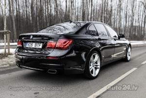 Melns BMW 7 Series 2012 Tallina, ar dzinēja tilpumu 3.00 L un nobraukumu 230 tūkst. km par 13899 €, foto 5 vietnē AUTOMOTO.COM.LV