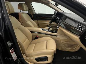 Melns BMW 7 Series 2012 Pērnava, ar dzinēja tilpumu 3.00 L un nobraukumu 274 tūkst. km par 12490 €, foto 9 vietnē AUTOMOTO.COM.LV