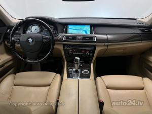 Melns BMW 7 Series 2012 Pērnava, ar dzinēja tilpumu 3.00 L un nobraukumu 274 tūkst. km par 12490 €, foto 12 vietnē AUTOMOTO.COM.LV