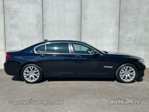 Melns BMW 7 Series 2012 Tallina, ar dzinēja tilpumu 3.00 L un nobraukumu 181 tūkst. km par 19900 €, foto 7 vietnē AUTOMOTO.COM.LV