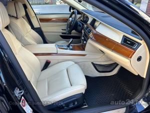 Melns BMW 7 Series 2012 Tallina, ar dzinēja tilpumu 3.00 L un nobraukumu 181 tūkst. km par 19900 €, foto 13 vietnē AUTOMOTO.COM.LV
